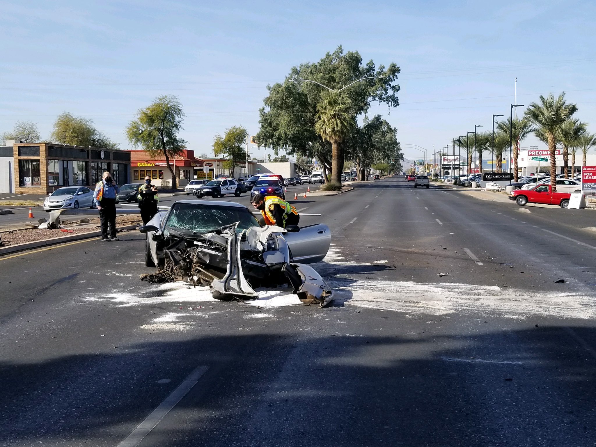 At least one person seriously hurt in crash at Tucson intersection ...